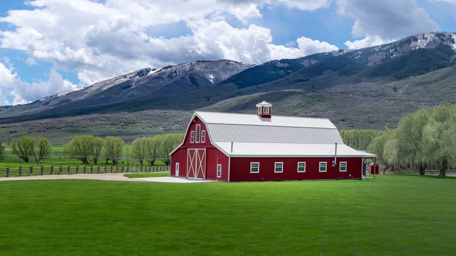 Why Pole Barns Are Perfect for Homeowners, Farmers, and Businesses